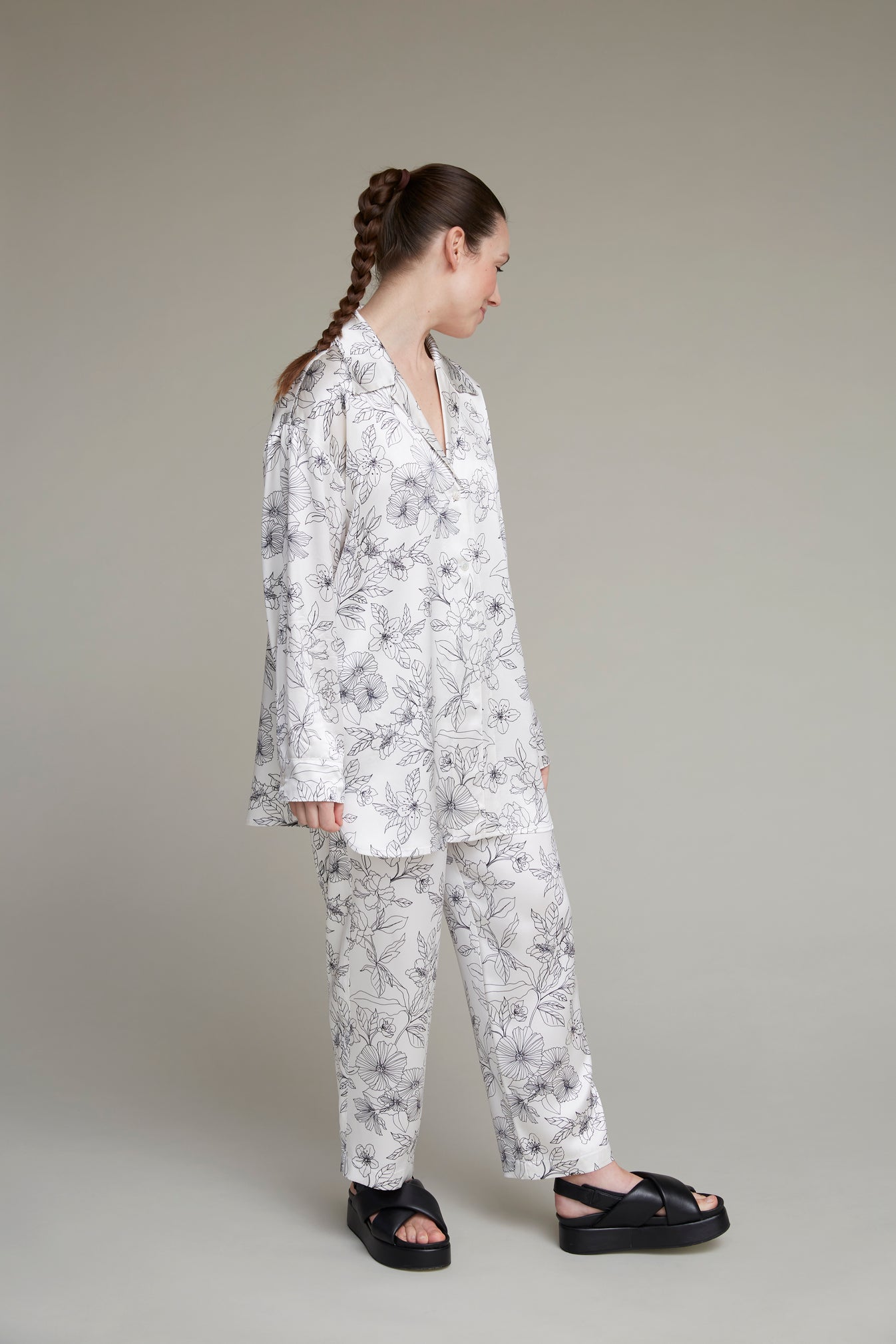 Linear Flower Printed Loungewear Set In Silk Satin – Serlet