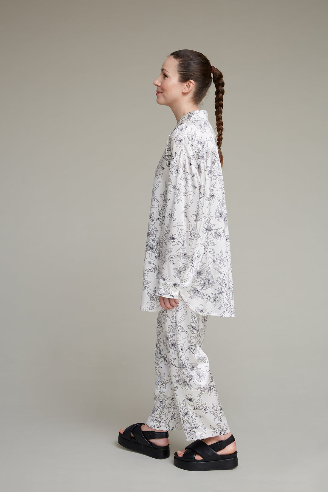Linear Flower Printed Loungewear Set In Silk Satin – Serlet